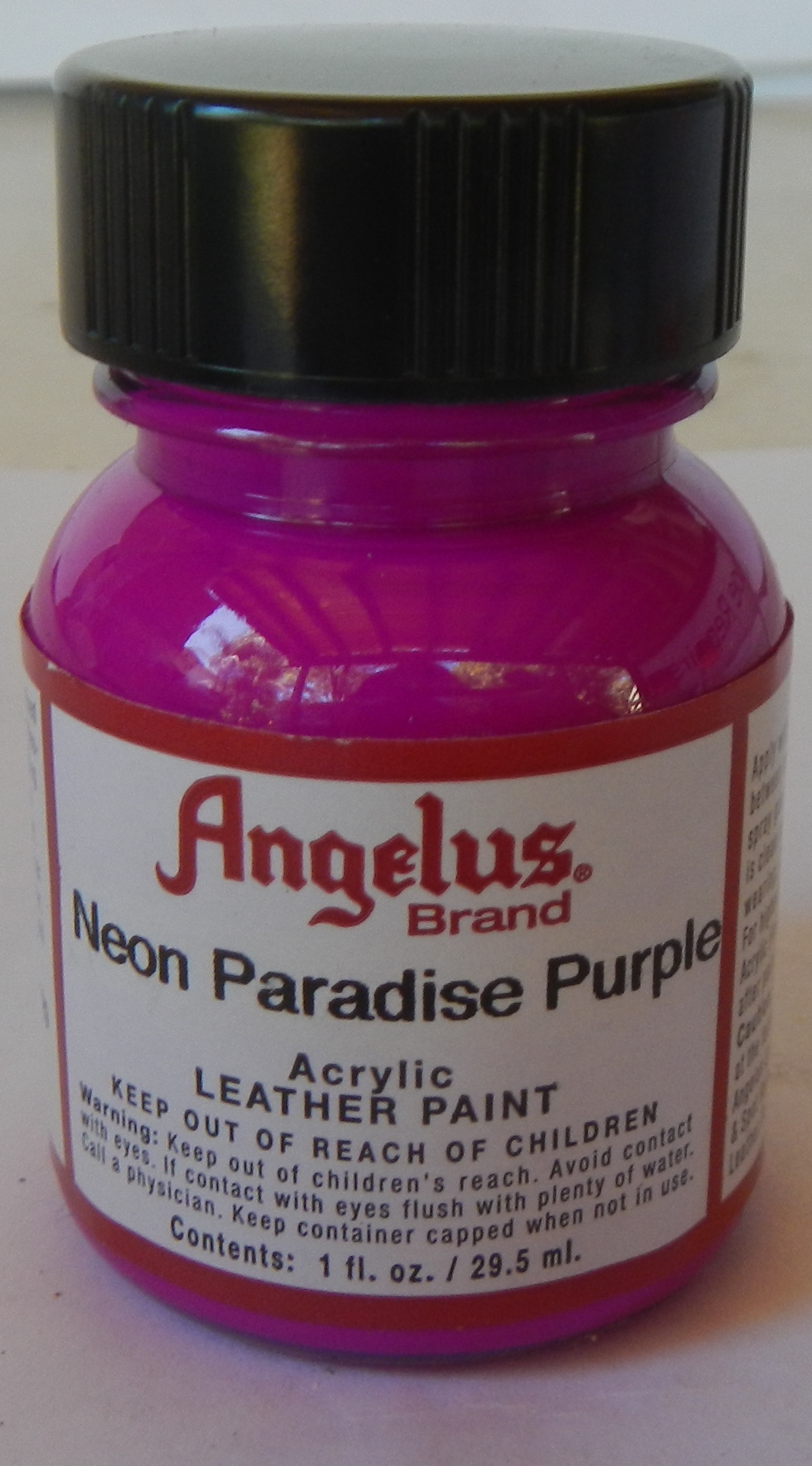 "Angelus Neon Paint Angelus Neon Leather Paint"