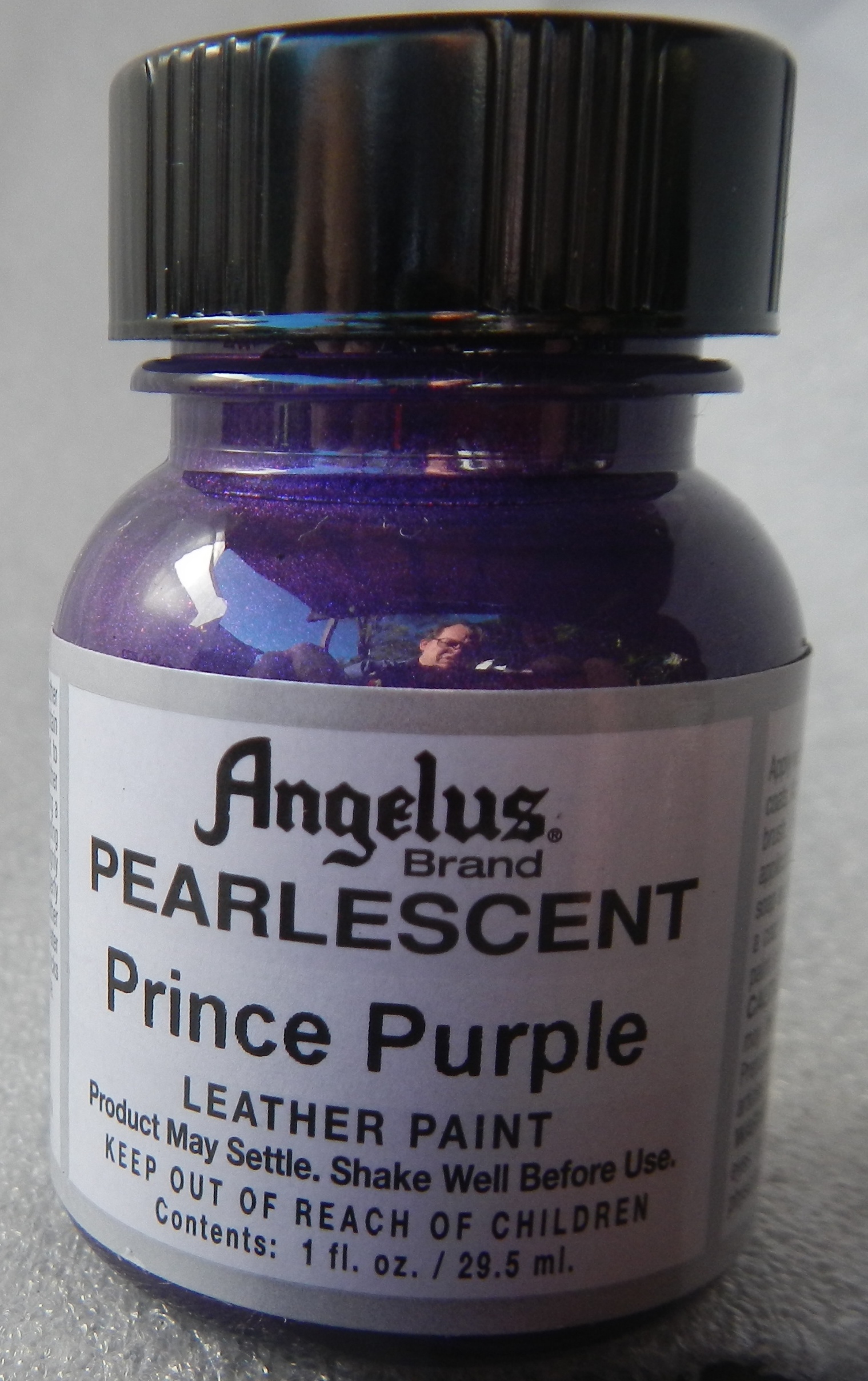 "Angelus Pearlescent Acrylic Paint Angelus Pearlescent Leather Paint"